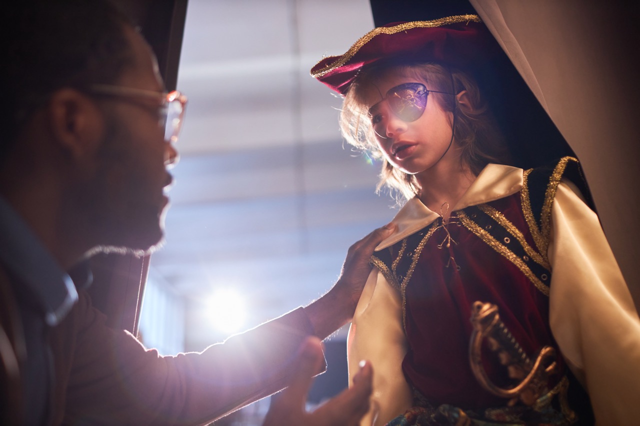 How Futurism Inspired the Development of Futuristic Fashion - Geek ...